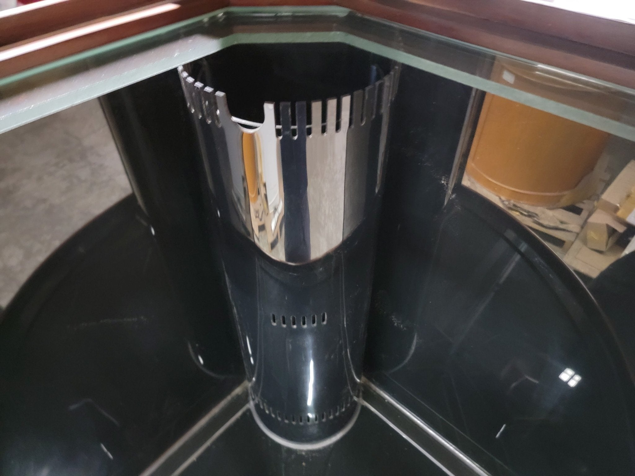 136g Corner 1/4 Cylinder Glass Reef-Ready Aquarium Set in Walnut – AQUA VIM