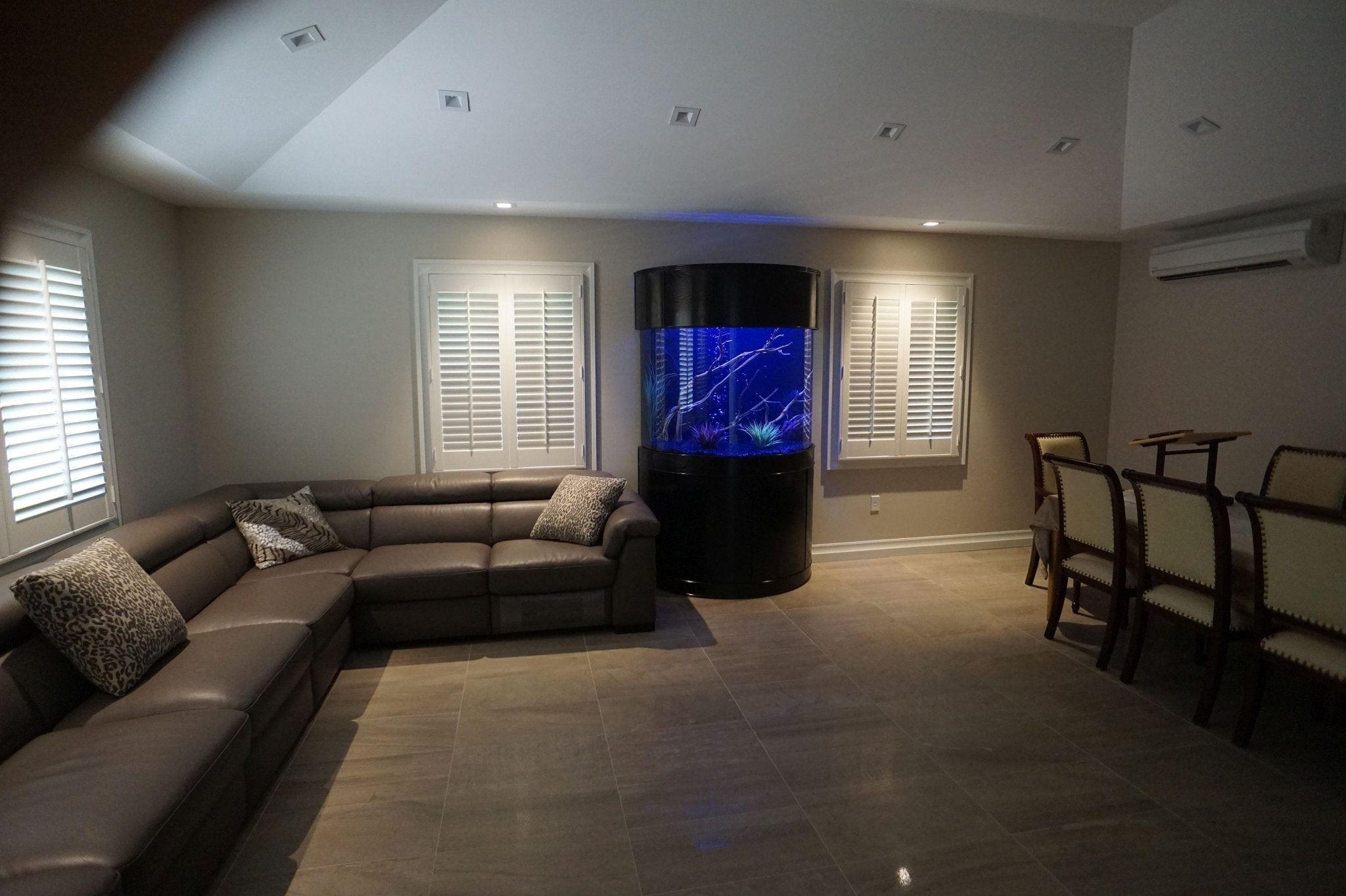 180 Gallon Half Cylinder Glass Reef-Ready Aquarium Set in Abyss Black ...