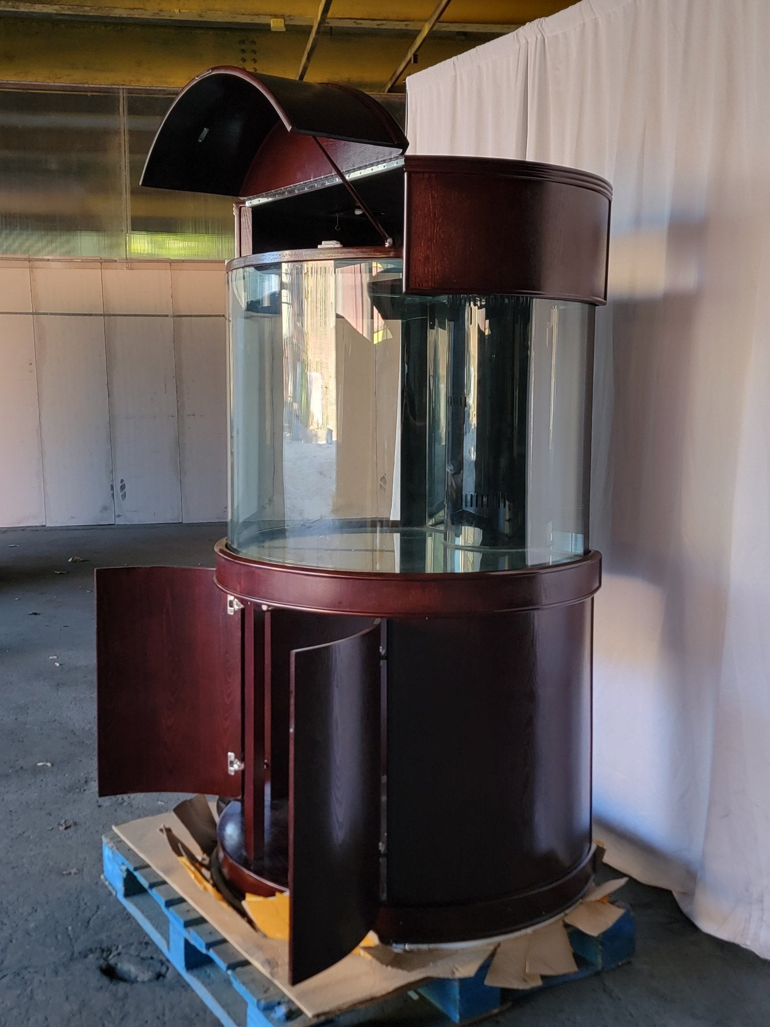 Display Model 133g 3/4 Cylinder Round Glass Reef-Ready Aquarium + Sump ...